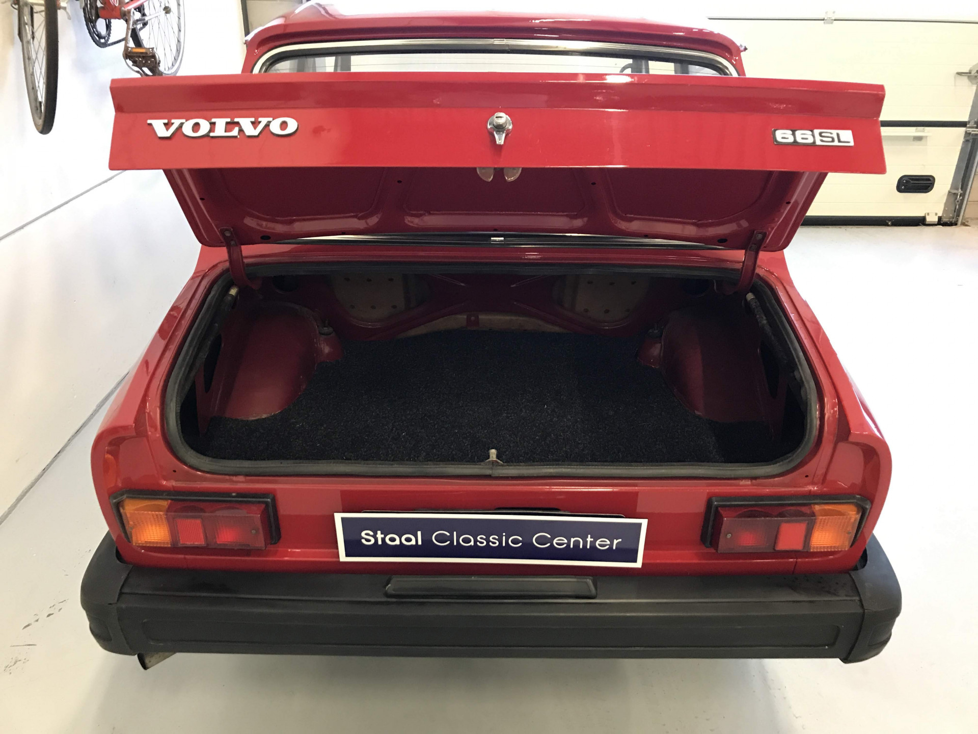 Volvo 66 with Variomatic 1977 fully restored | Staal Classic Center