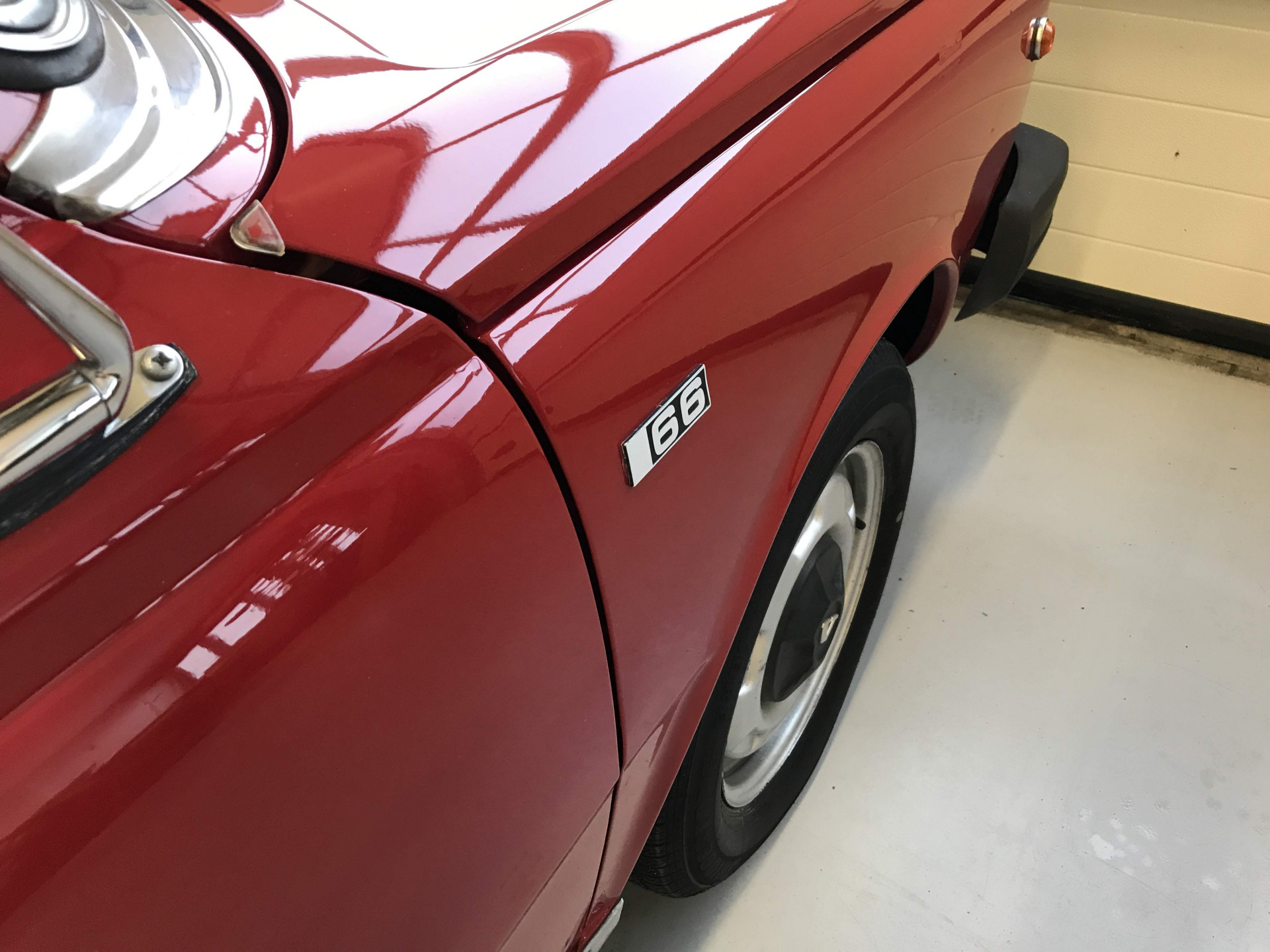 Volvo 66 with Variomatic 1977 fully restored | Staal Classic Center